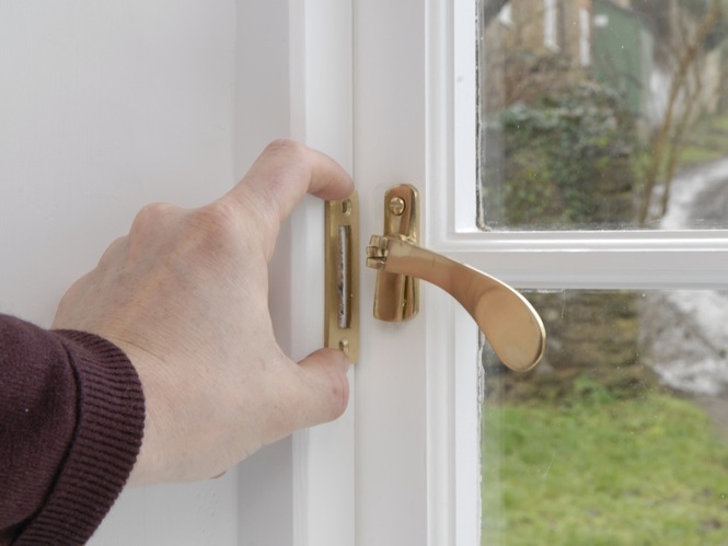 Julian Cassell's DIY Blog » Blog Archive Changing a mortice window ...