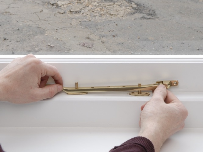 Julian Cassell's DIY Blog » Blog Archive Changing a window stay and ...
