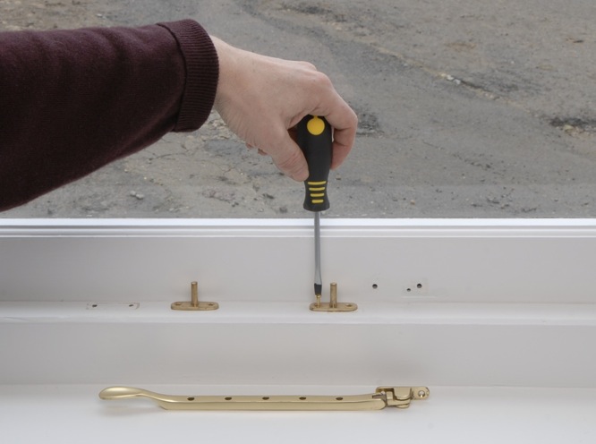 Julian Cassell's DIY Blog » Blog Archive Changing a window stay and ...