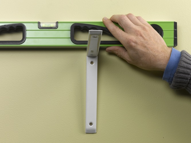 Julian Cassell's DIY Blog » Blog Archive Fitting a bracket shelf - HOW ...