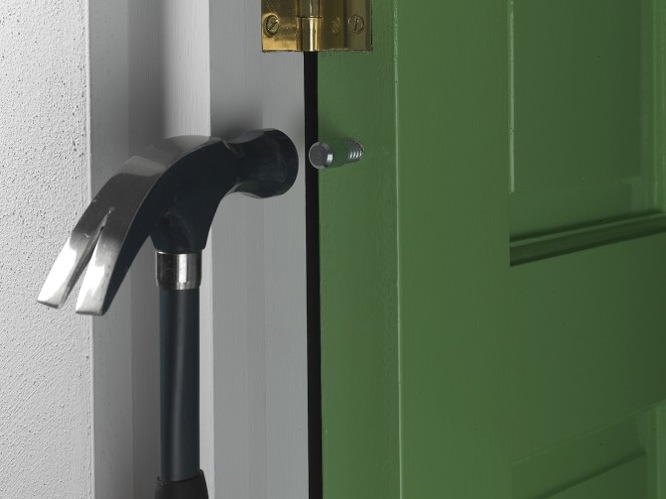 Julian Cassell's DIY Blog » Blog Archive Fitting a hinge bolt - HOW TO ...