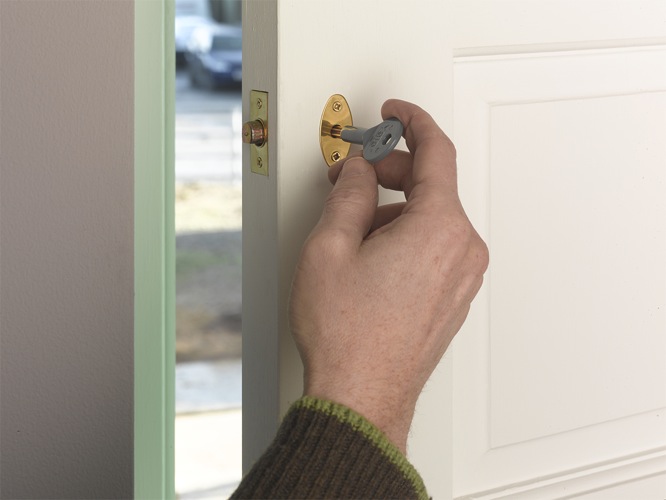 Julian Cassell's DIY Blog » Blog Archive Fitting a mortice door bolt - HOW TO DIY – WHAT TO USE ...