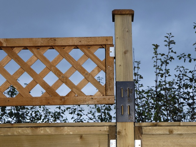 Julian Cassell's DIY Blog » Blog Archive Adding trellis to a fence ...