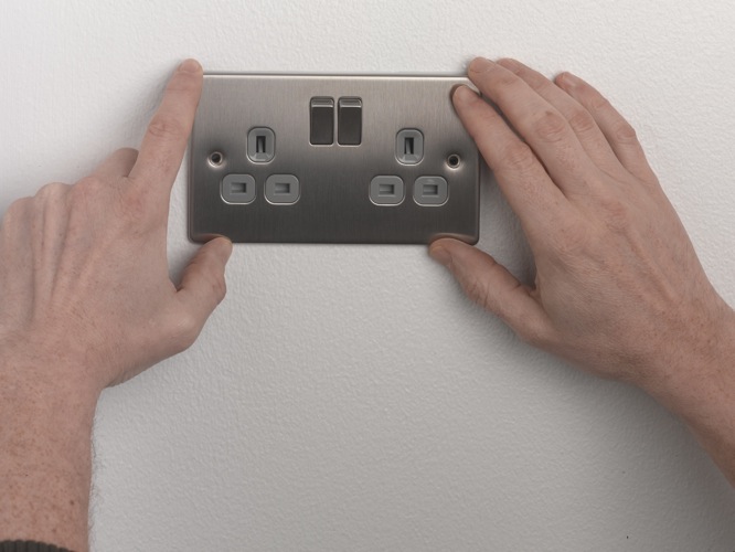 Julian Cassell's DIY Blog » Blog Archive Changing a socket - HOW TO DIY ...