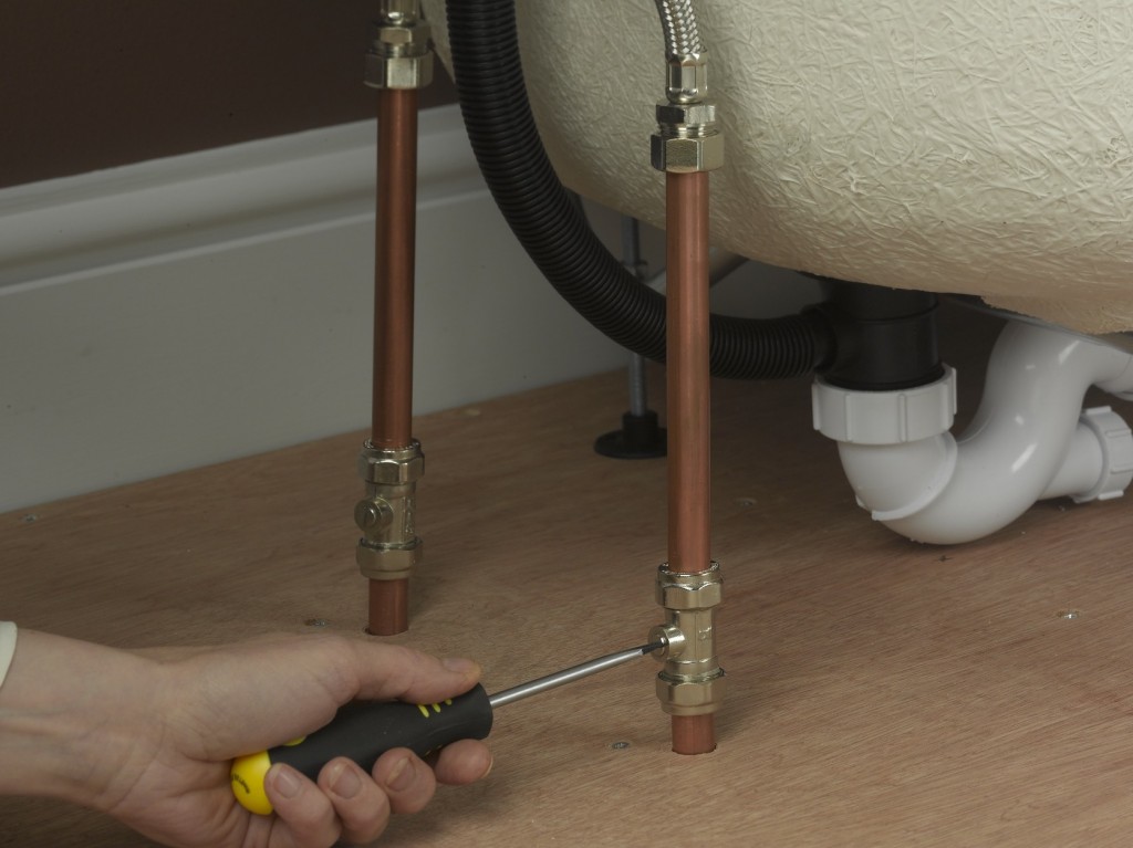 Julian Cassell's DIY Blog » Blog Archive Plumbing isolation valves ...